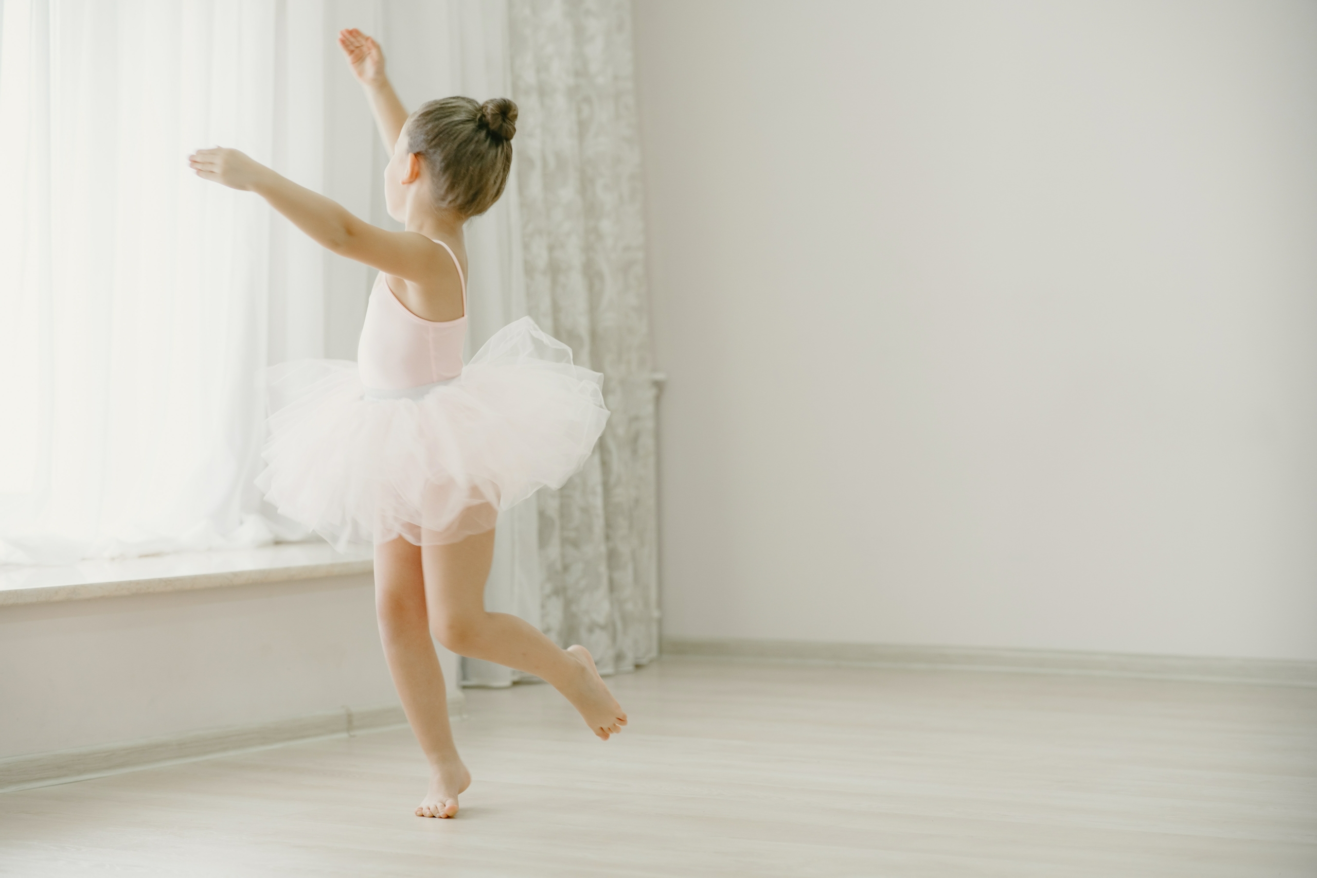 KINDERBALLETT TÄNZERISCHE FRÜHERZIEHUNG (4-6 Jahre) | Miss Peppa